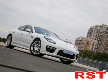 Читать на RST - В Украине представлено новое поколение Porsche Panamera!